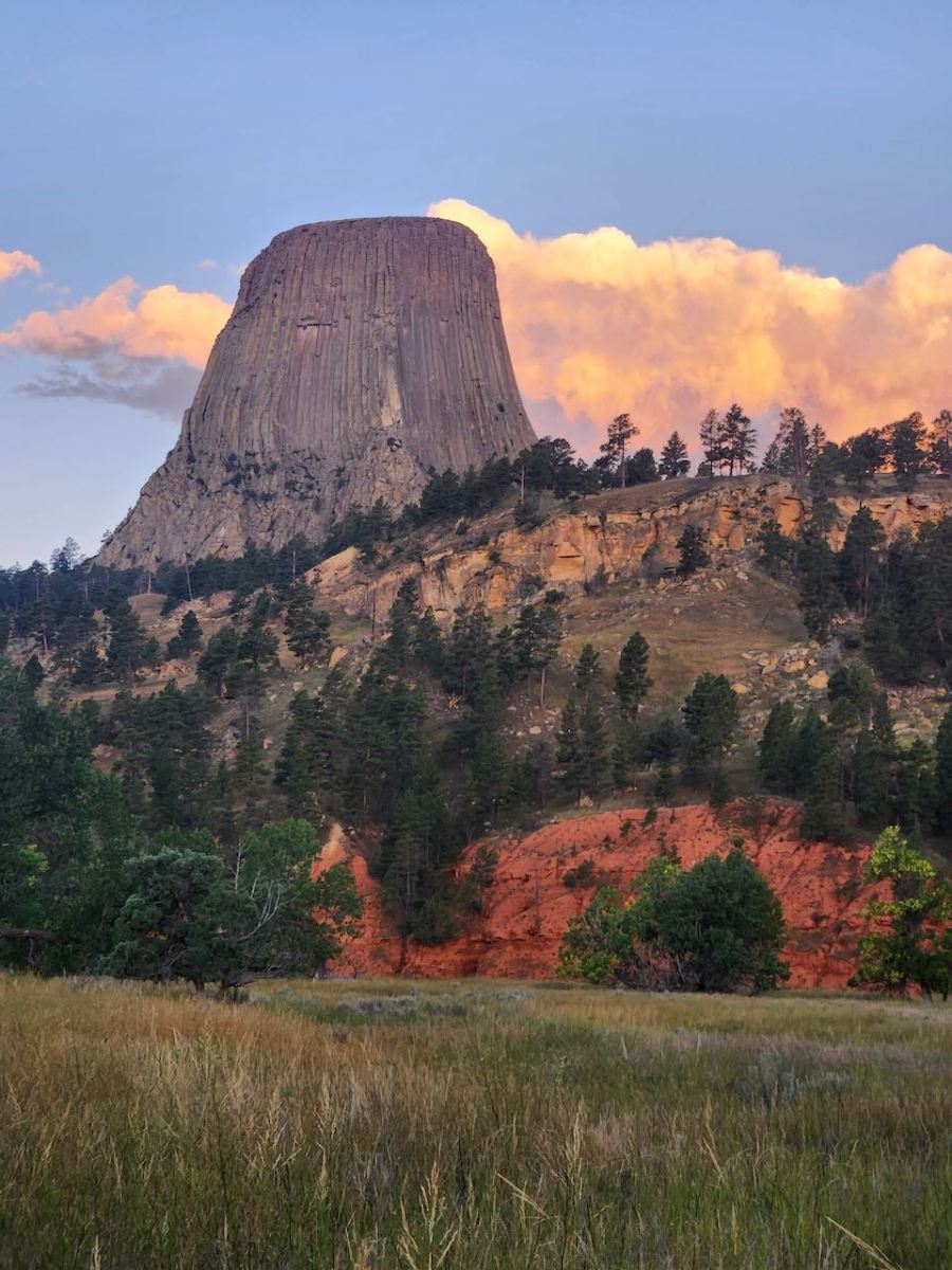 Devils Tower and Driving to ND – Trish & Anne RV Adventures